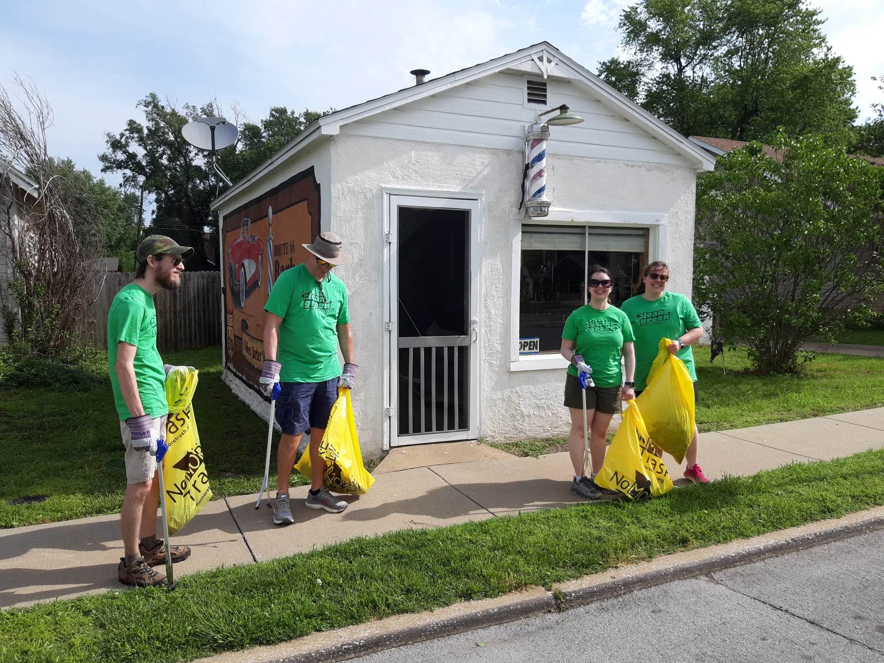 OACAC | Neighborhood Clean Up